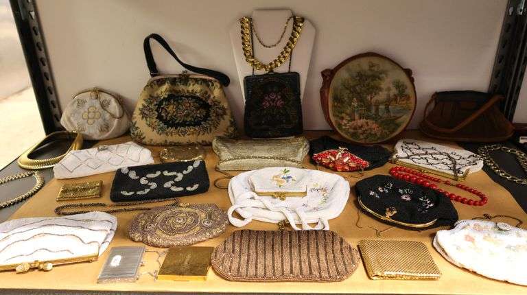 Lot of Vintage Ladies Fabrics & Beaded Purses, Compacts Etc. - Dixon's ...