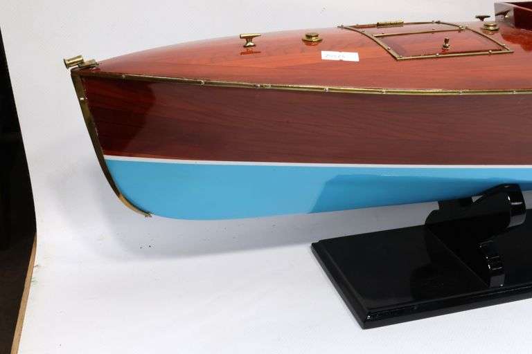 Speedboat Model - Dixon's Auction at Crumpton