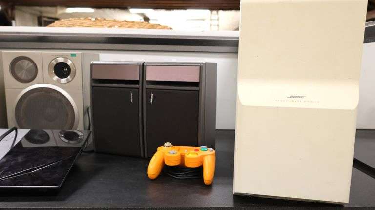 Lot Sony Sound System with Sansui & Bose Speakers, Gamecube Controller ...