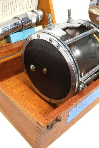 Vintage Penn Senator 12/0 Fishing Reel with Box - Dixon's Auction at ...