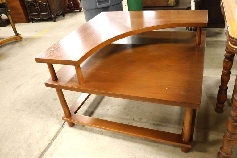 MCM Walnut Corner Table - Dixon's Auction at Crumpton