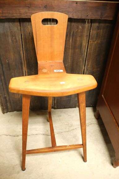 Shaker Style Stool - Dixon's Auction at Crumpton