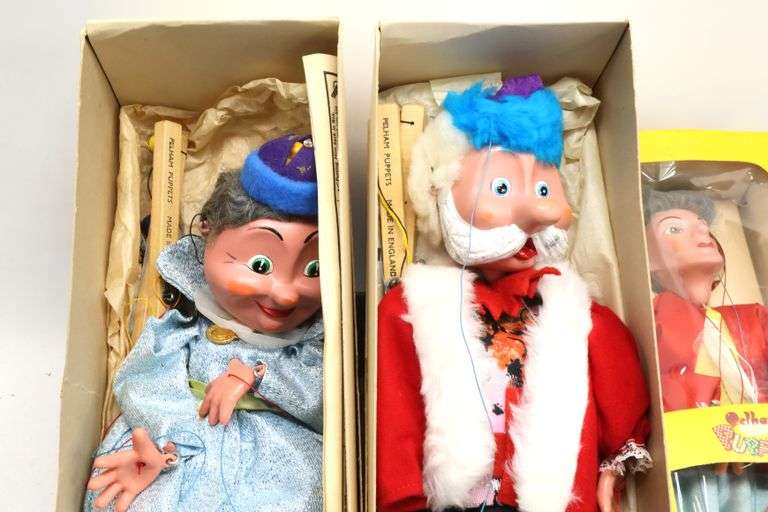 5 Vintage Pelham Puppets with Boxes - Dixon's Auction at Crumpton