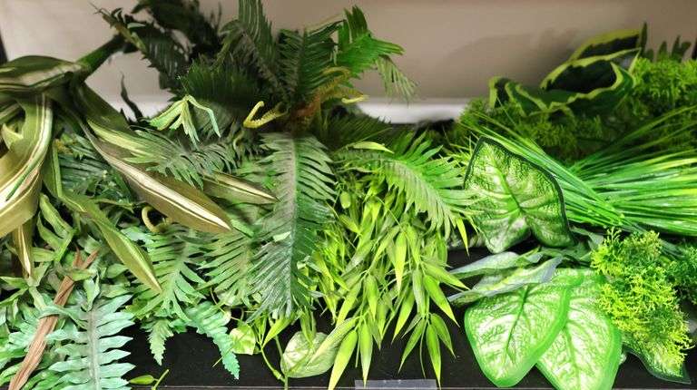 Lot of Fake House Plants - Dixon's Auction at Crumpton