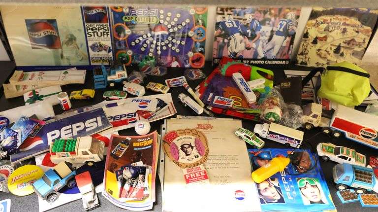 Lot of Vintage Pepsi Memorabilia - Dixon's Auction at Crumpton