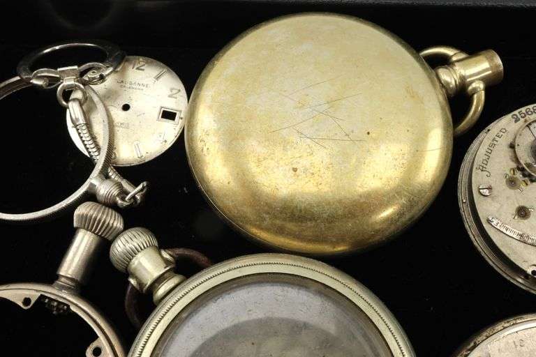 Tray Lot of Pocket Watches, Movements & Parts - Dixon's Auction at Crumpton