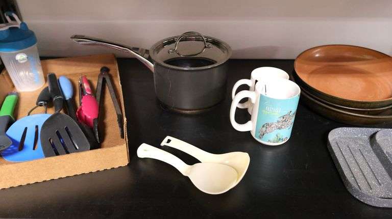 Lot of Kitchen Utensils, Coffee Mugs, Skillets & Cook Pot - Dixon's ...