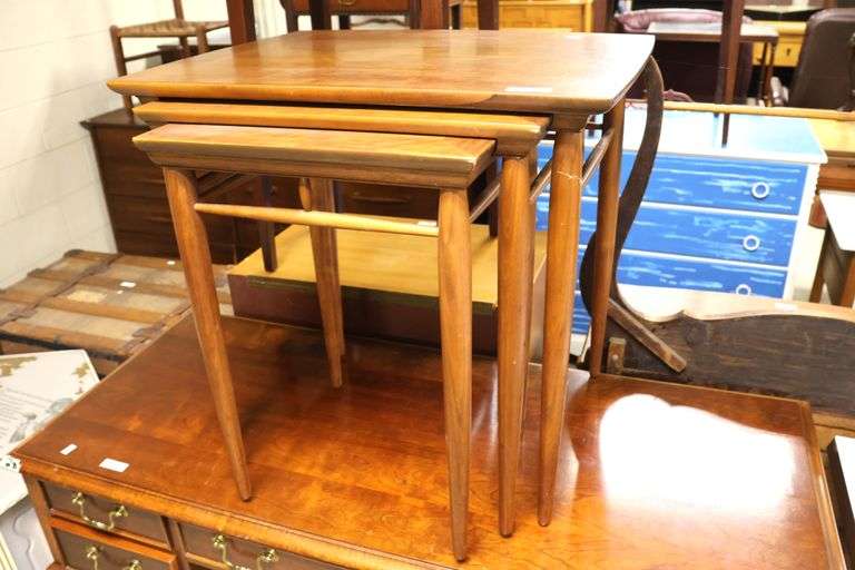 Heritage Henredon MCM Nesting Tables - Dixon's Auction at Crumpton
