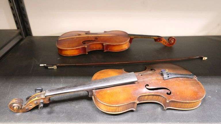 (2) Vintage / Antique Violins - Dixon's Auction at Crumpton