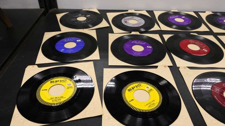 Collection of Vintage 45 Records - Dixon's Auction at Crumpton