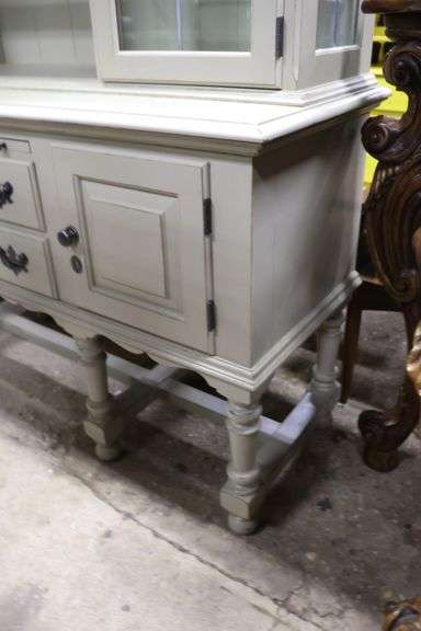 Pennsylvania House Modern Farmhouse Breakfront - Dixon's Auction at ...