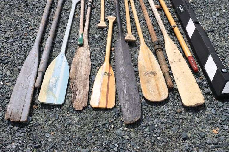 *NO STORAGE* Lot of Boat Oars and Paddles - Dixon's Auction at Crumpton