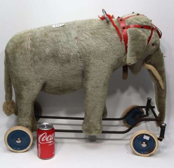 Vintage Steiff Elephant Ride on Toy - Dixon's Auction at Crumpton