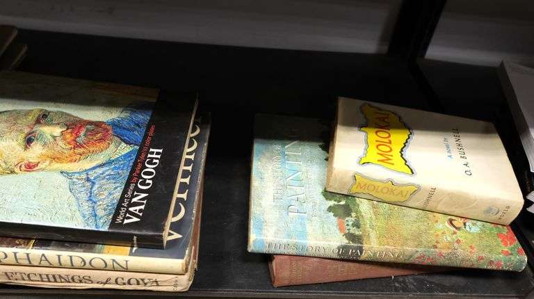 Lot of Books on Art - Dixon's Auction at Crumpton