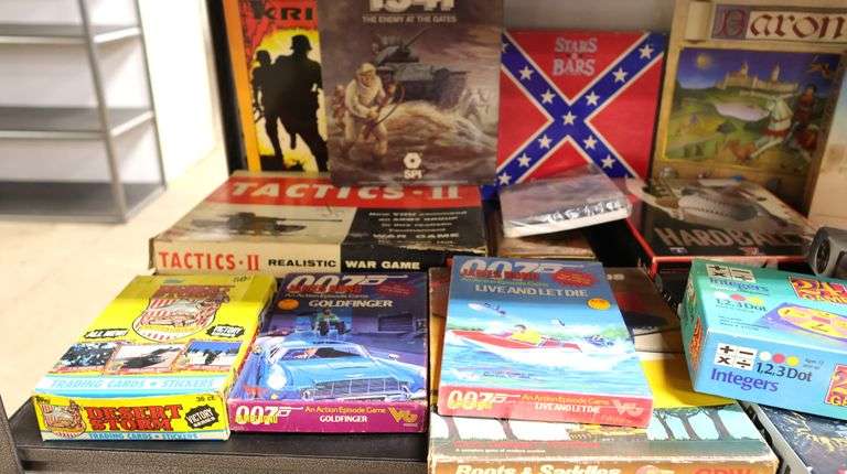 Lot of Vintage Computer & Board Games, Desert Storm Cards Etc. - Dixon ...