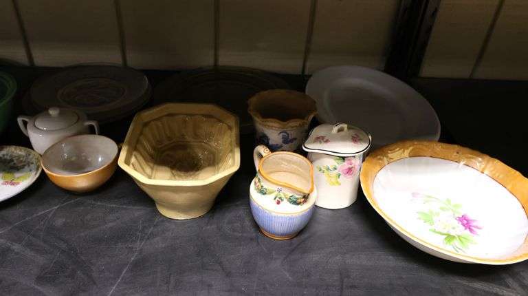 Lot Vintage Ceramic Pottery Planters, Antique Yellow Ware Food Mold ...
