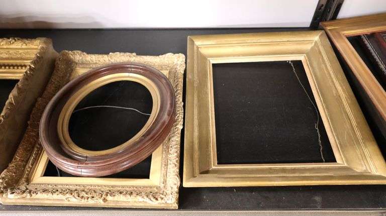 Lot of Vintage & Antique Picture Frames - Dixon's Auction at Crumpton
