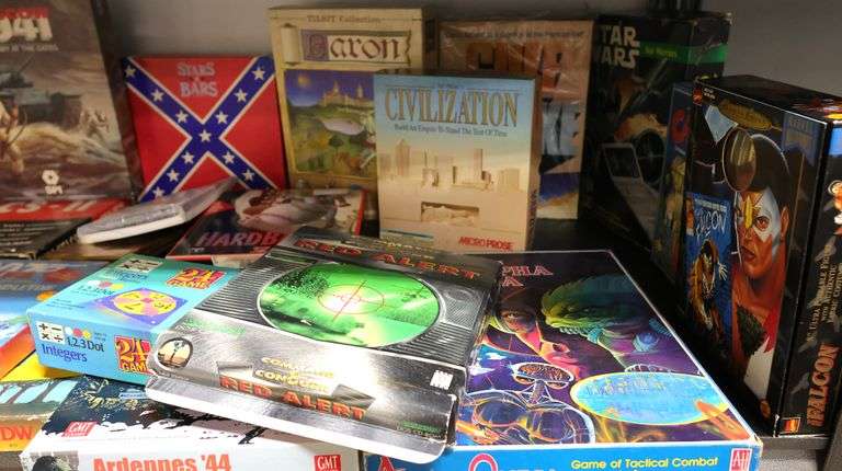 Lot of Vintage Computer & Board Games, Desert Storm Cards Etc. - Dixon ...