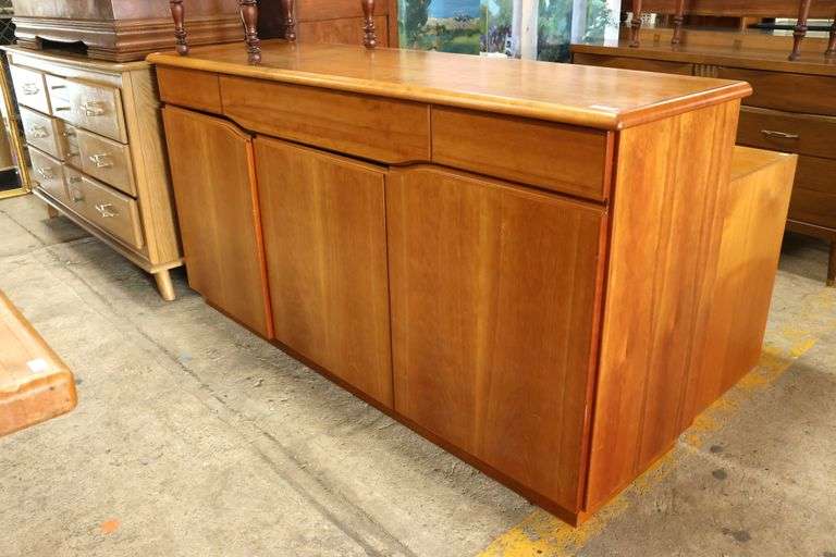 Skovby MCM Cherry Server - Dixon's Auction at Crumpton