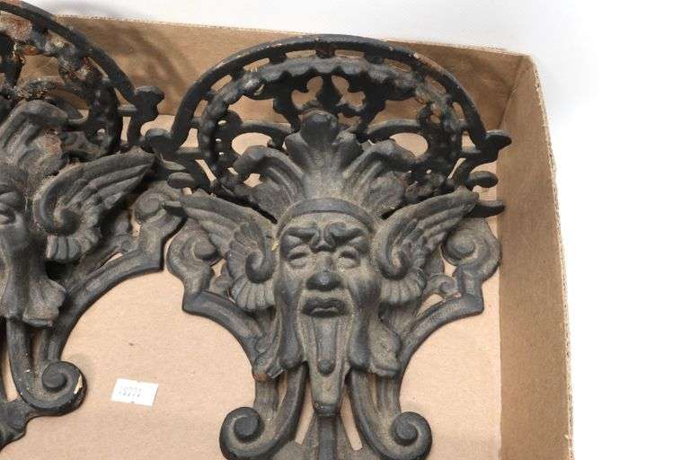 Pair Gothic Style Cast Iron Bracket Shelves - Dixon's Auction at Crumpton