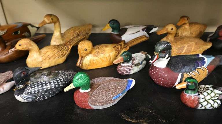 Collection of Decorative Duck Decoys - Dixon's Auction at Crumpton