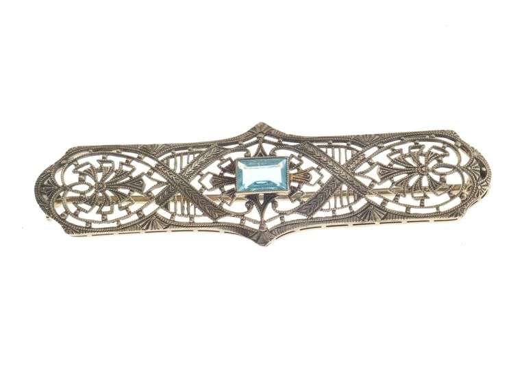 10k Gold Vintage Filigree Blue Stone Pin 3.6g - Dixon's Auction at Crumpton