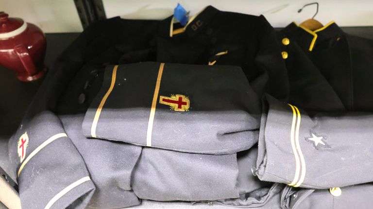 Lot of Vintage Military & Fraternal Uniforms & Clothing - Dixon's ...