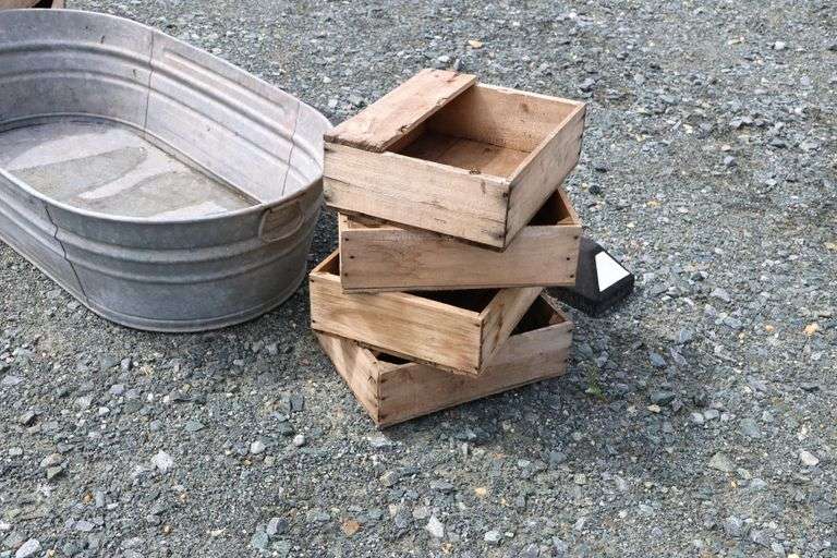 *NO STORAGE* Galvanized Wash Tub and Crates - Dixon's Auction at Crumpton