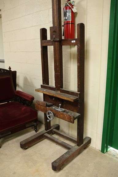 Antique Professional Artist's Easel - Dixon's Auction at Crumpton