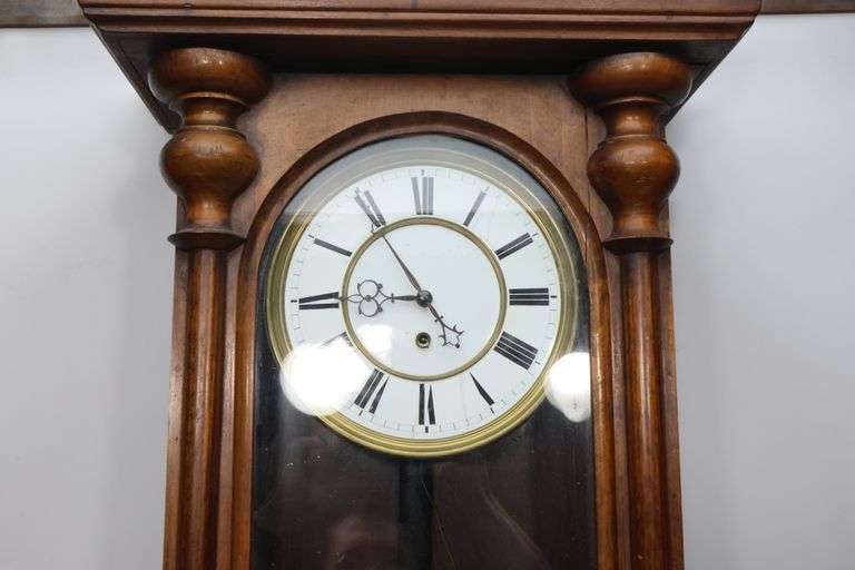 Antique Regulator Clock - Dixon's Auction at Crumpton