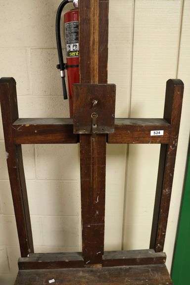Antique Professional Artist's Easel - Dixon's Auction at Crumpton