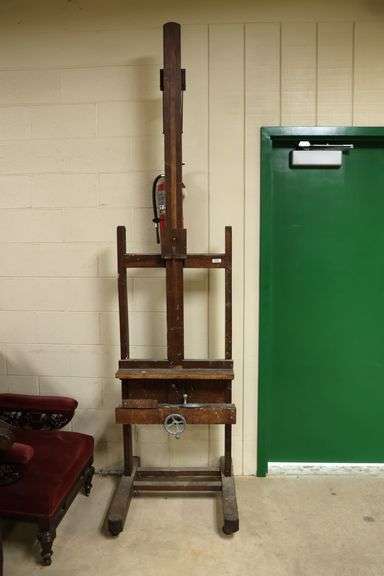 Antique Professional Artist's Easel - Dixon's Auction at Crumpton