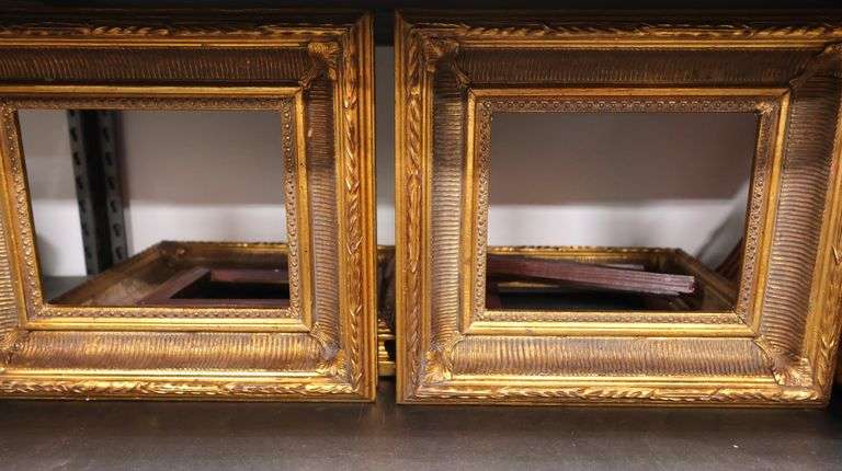 Lot of Vintage & Antique Picture Frames - Dixon's Auction at Crumpton