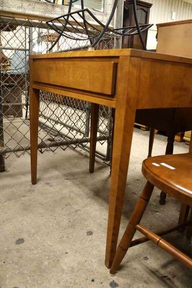 Conant Ball MCM Maple Desk - Dixon's Auction at Crumpton