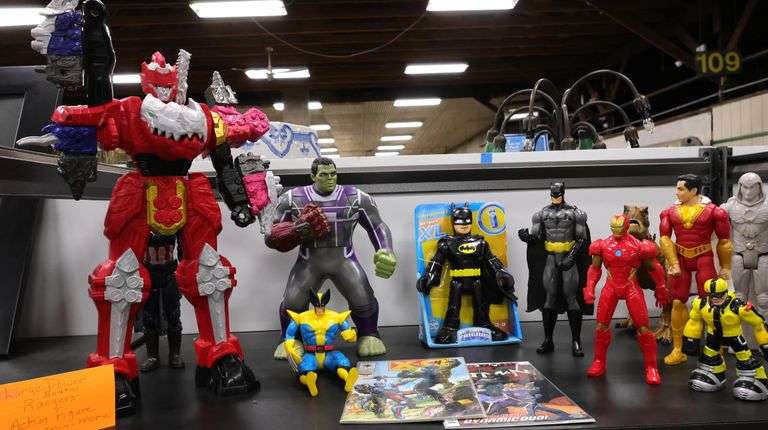 Lot Vintage Power Rangers Action Figure, 12" Batman & Super Heroes Etc ...