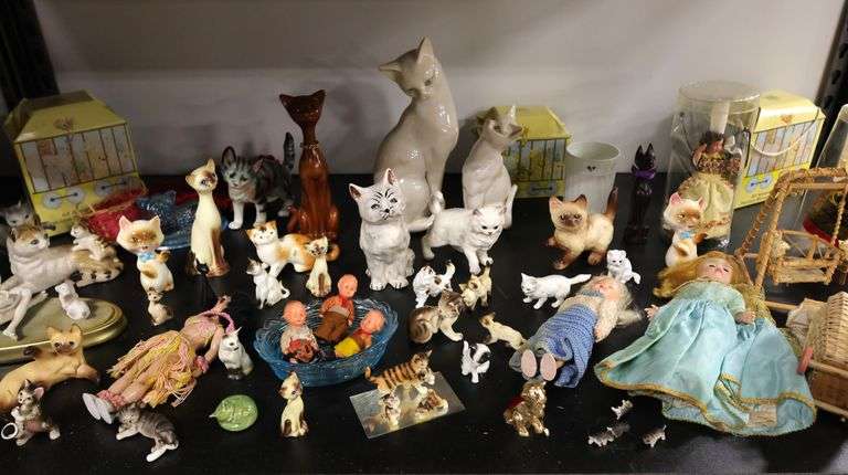 Lot of Vintage Miniature Cat Figurines & Dolls - Dixon's Auction at ...