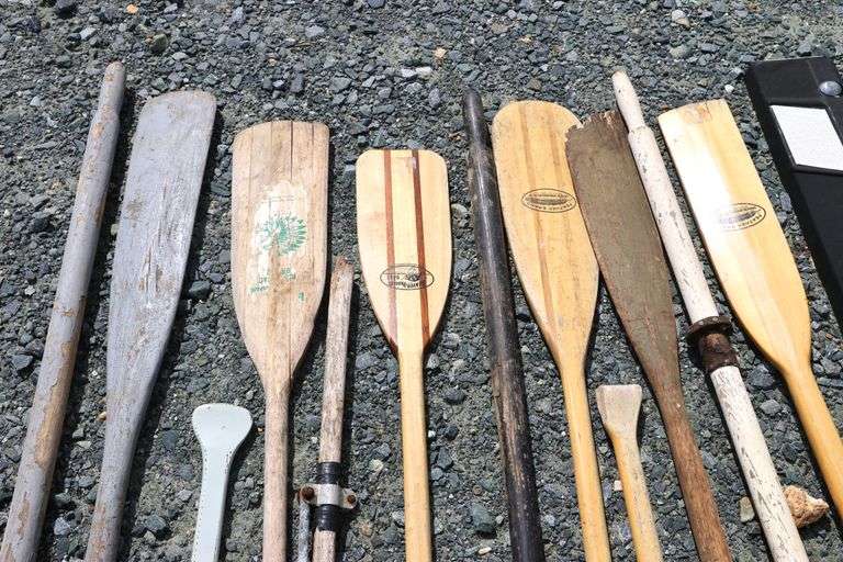 *NO STORAGE* Lot of Boat Oars and Paddles - Dixon's Auction at Crumpton