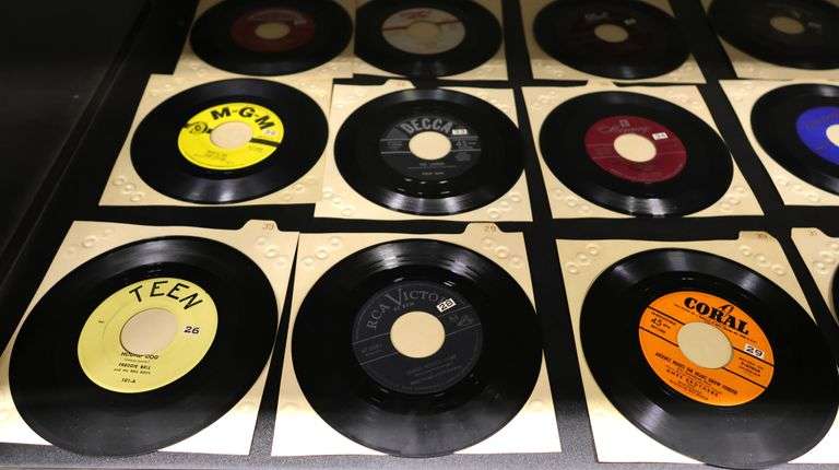 Collection of Vintage 45 Records - Dixon's Auction at Crumpton