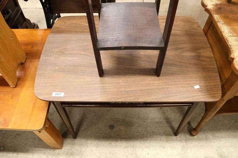 MCM End Table - Dixon's Auction at Crumpton