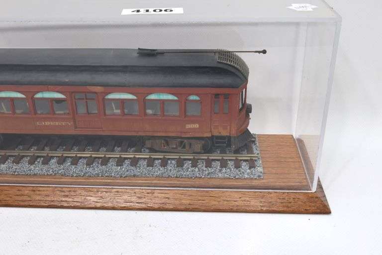 Model Liberty 300 Train Car with Display Case - Dixon's Auction at Crumpton
