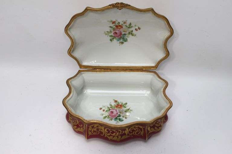 Antique French Porcelain Casket Box - Dixon's Auction at Crumpton