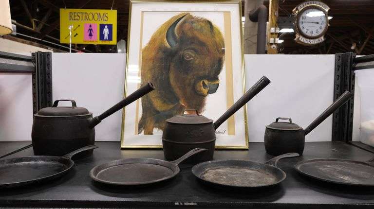 Lot of Vintage Cast Iron Griddle Skillets & Pots, Signed Bison Portrait ...