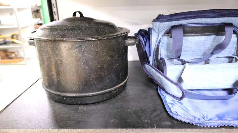 Bella Russo Bag, Granite Ware Stock Pots - Dixon's Auction at Crumpton