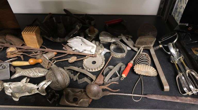 Lot of Vintage / Antique Primitive Kitchen Tools & Utensils - Dixon's ...