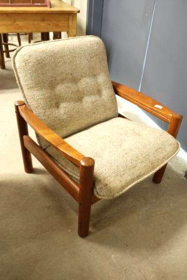 MCM Armchair - Dixon's Auction at Crumpton