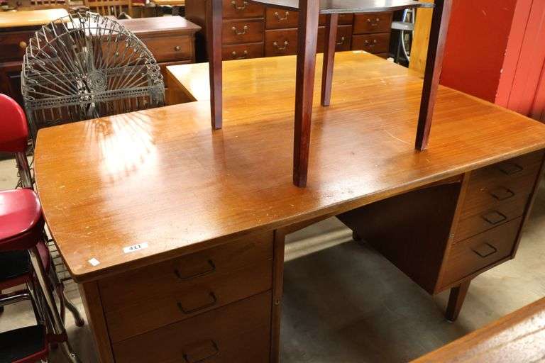 MCM Mahogany Kneehole Desk, Chips and Wear - Dixon's Auction at Crumpton