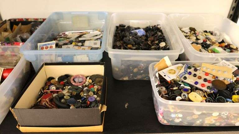 Vintage Sewing Notions Collection of Buttons - Dixon's Auction at Crumpton