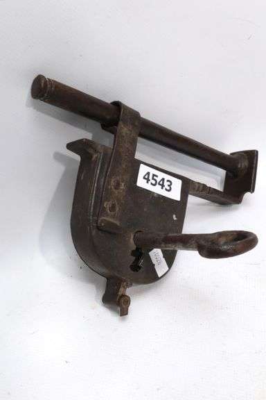 Antique Primitive Iron Lock with Key - Dixon's Auction at Crumpton