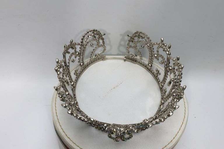 Vintage Rhinestone Tiara with Case - Dixon's Auction at Crumpton