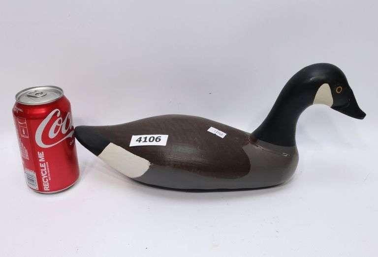Dave Walker 1/3 Size Canada Goose Decoy - Dixon's Auction at Crumpton
